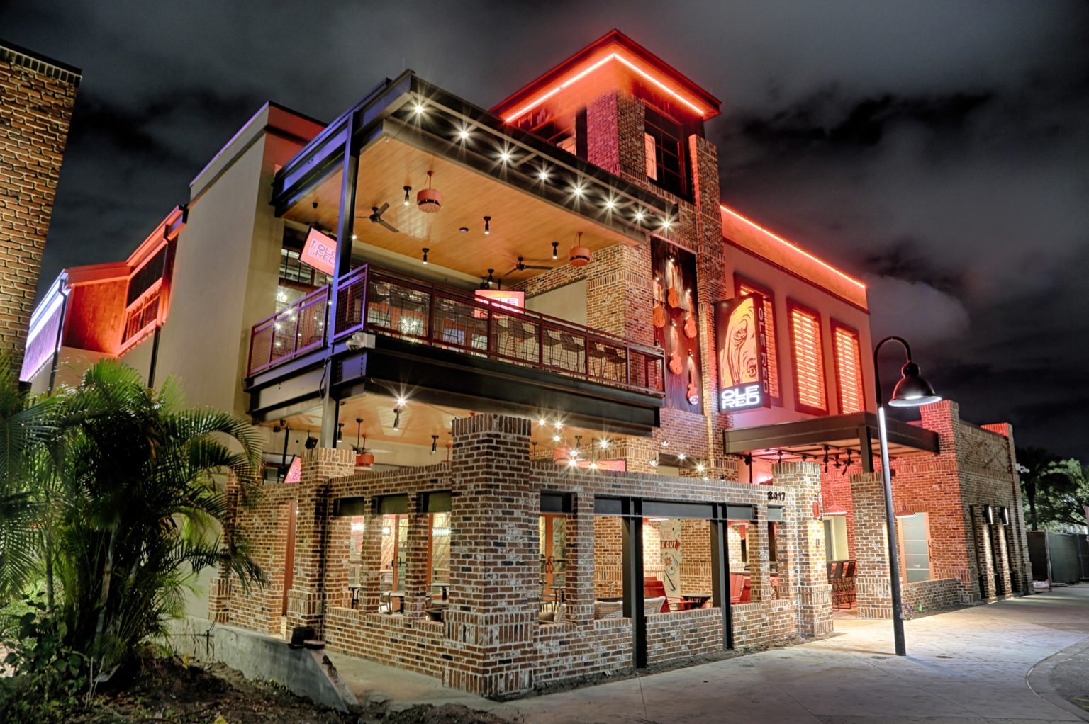 15 International Drive Restaurants with GREAT Outdoor Dining in Orlando ...